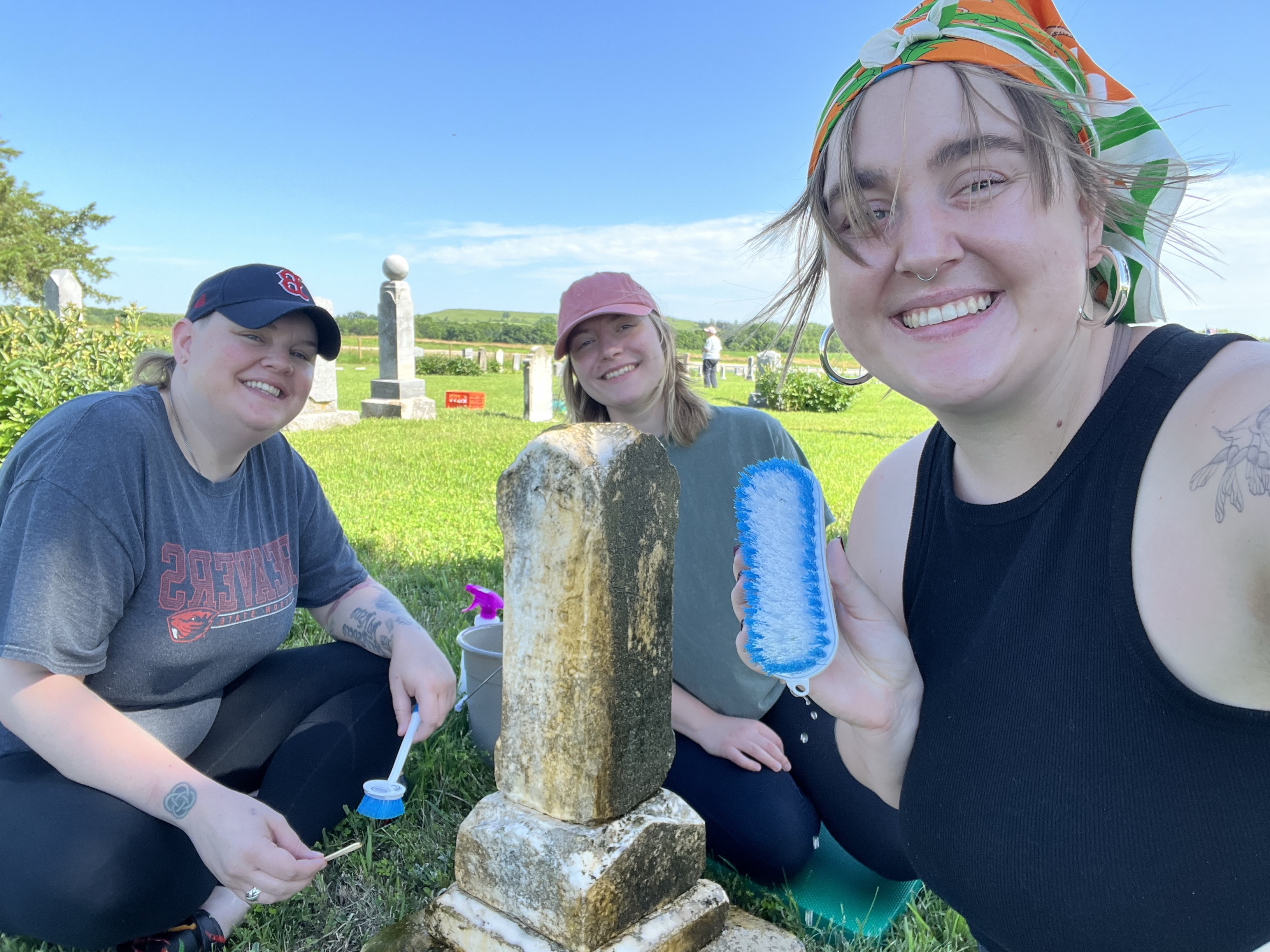 CCRS attends RCHM's 2nd Headstone Cleaning Workshop | Chapman Center ...